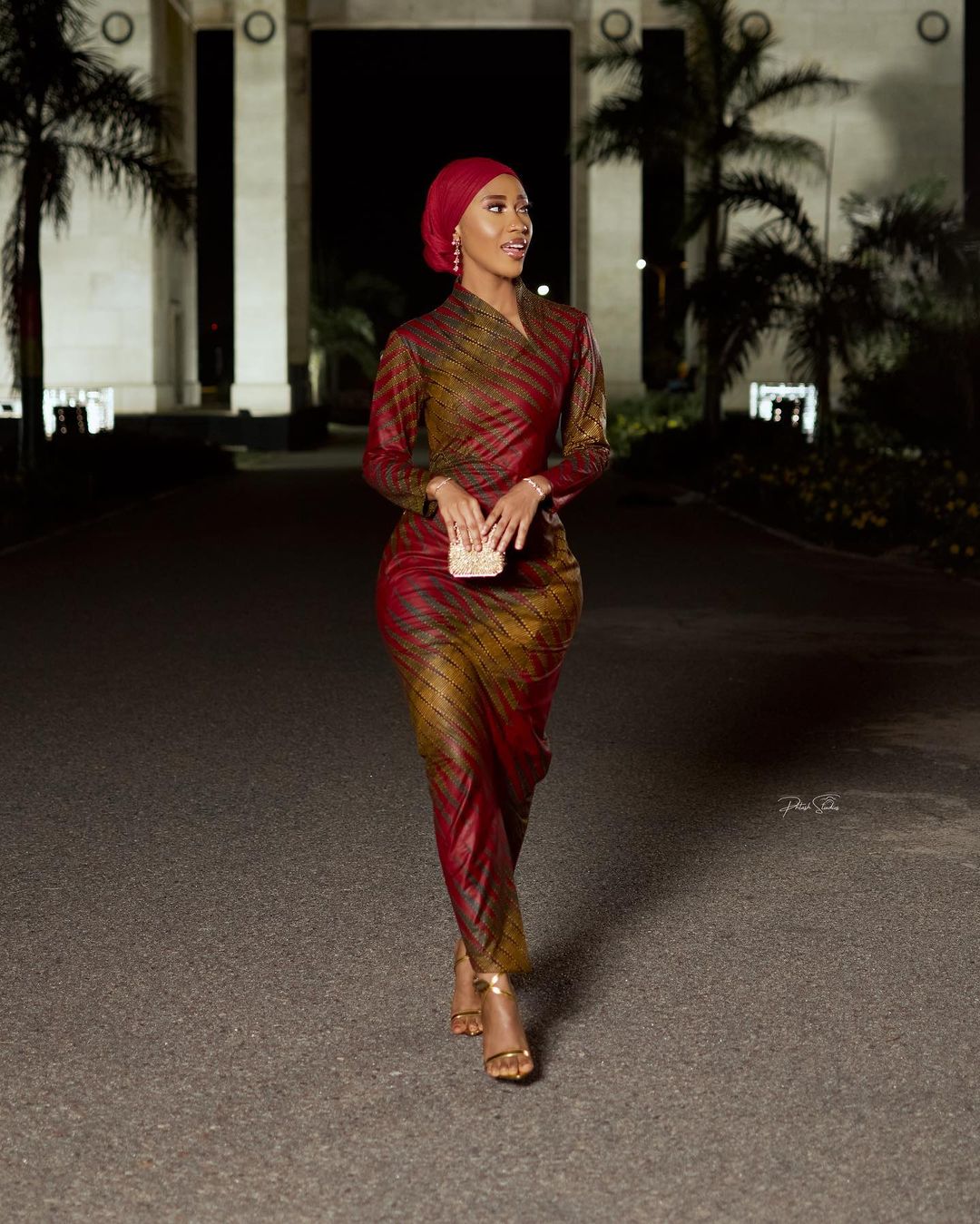 Style Guide: Hamdiya Hamid Modest Fashion Inspos with GTP Ohemaa Fabric ...